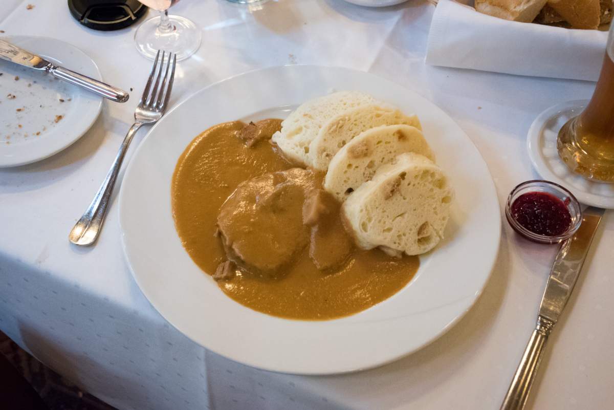 What to Eat in Prague: Czech Cuisine | #ExperienceTransat