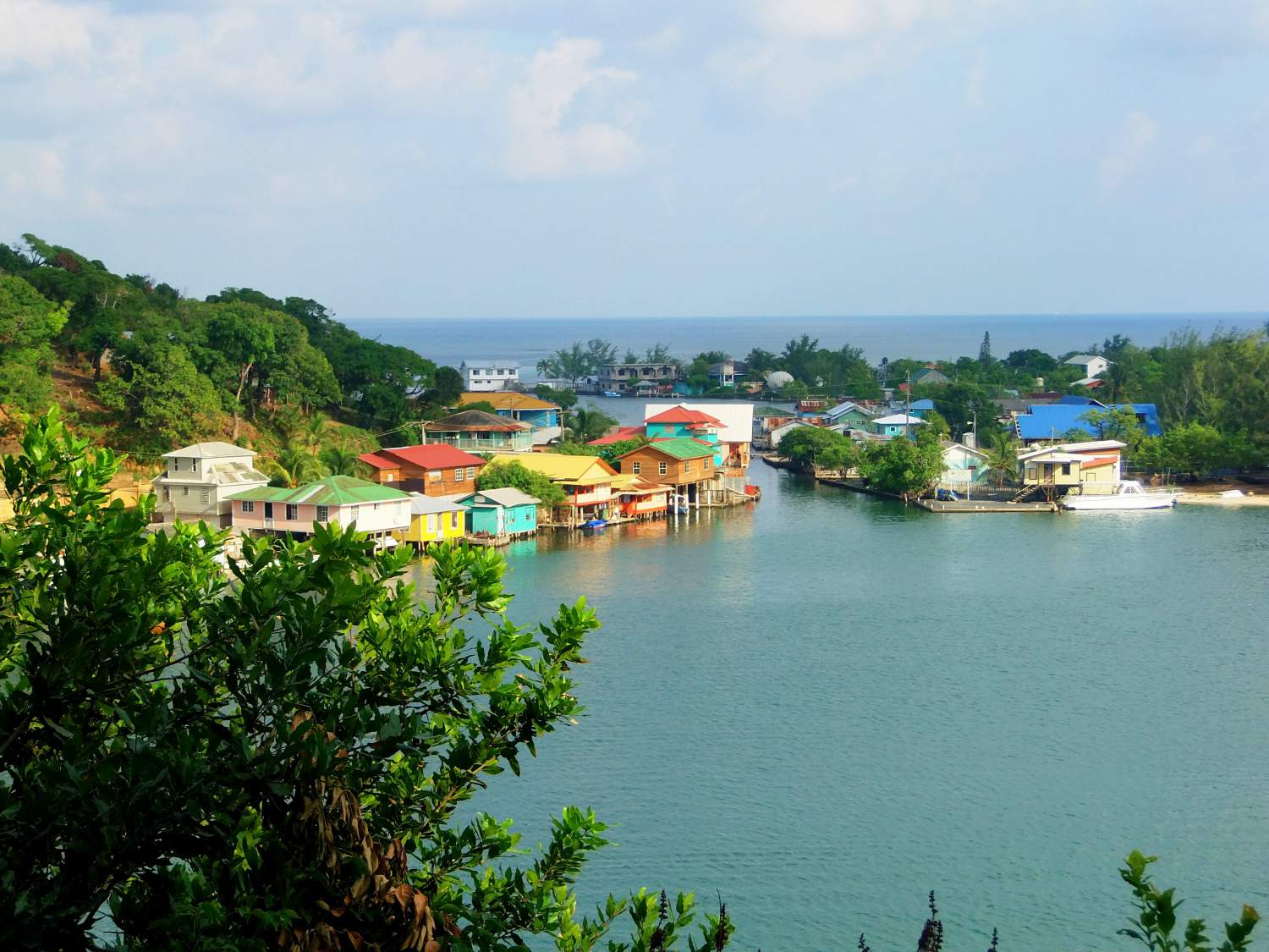 The Hidden East End of Roatan | Experience Transat