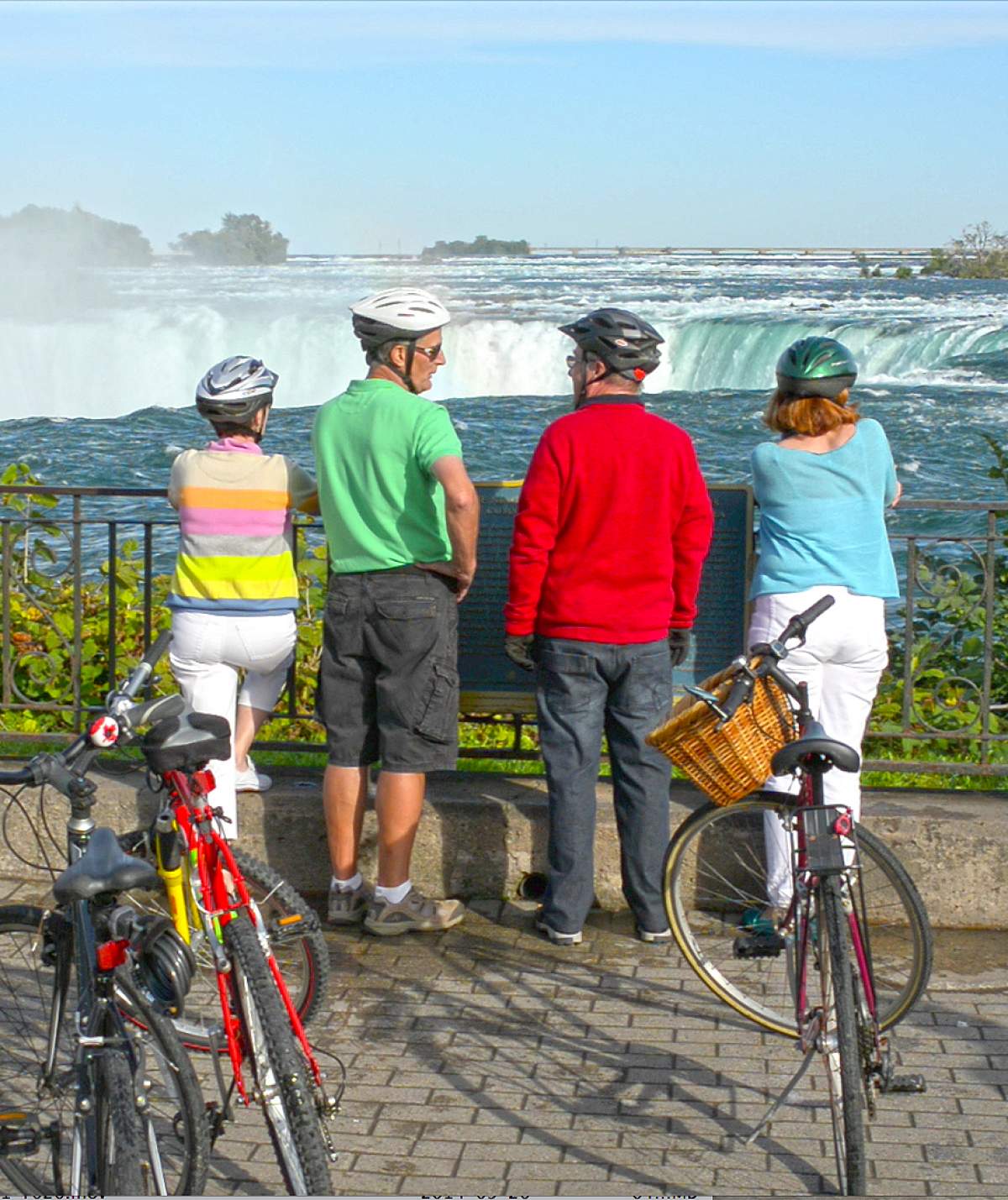 An Amazing Bike Tour of Niagara-on-the-Lake | Experience Transat