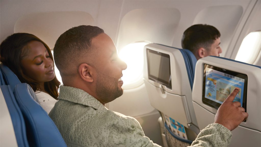 2025 Air Transat Review In-Flight Experience | #ExperienceTransat