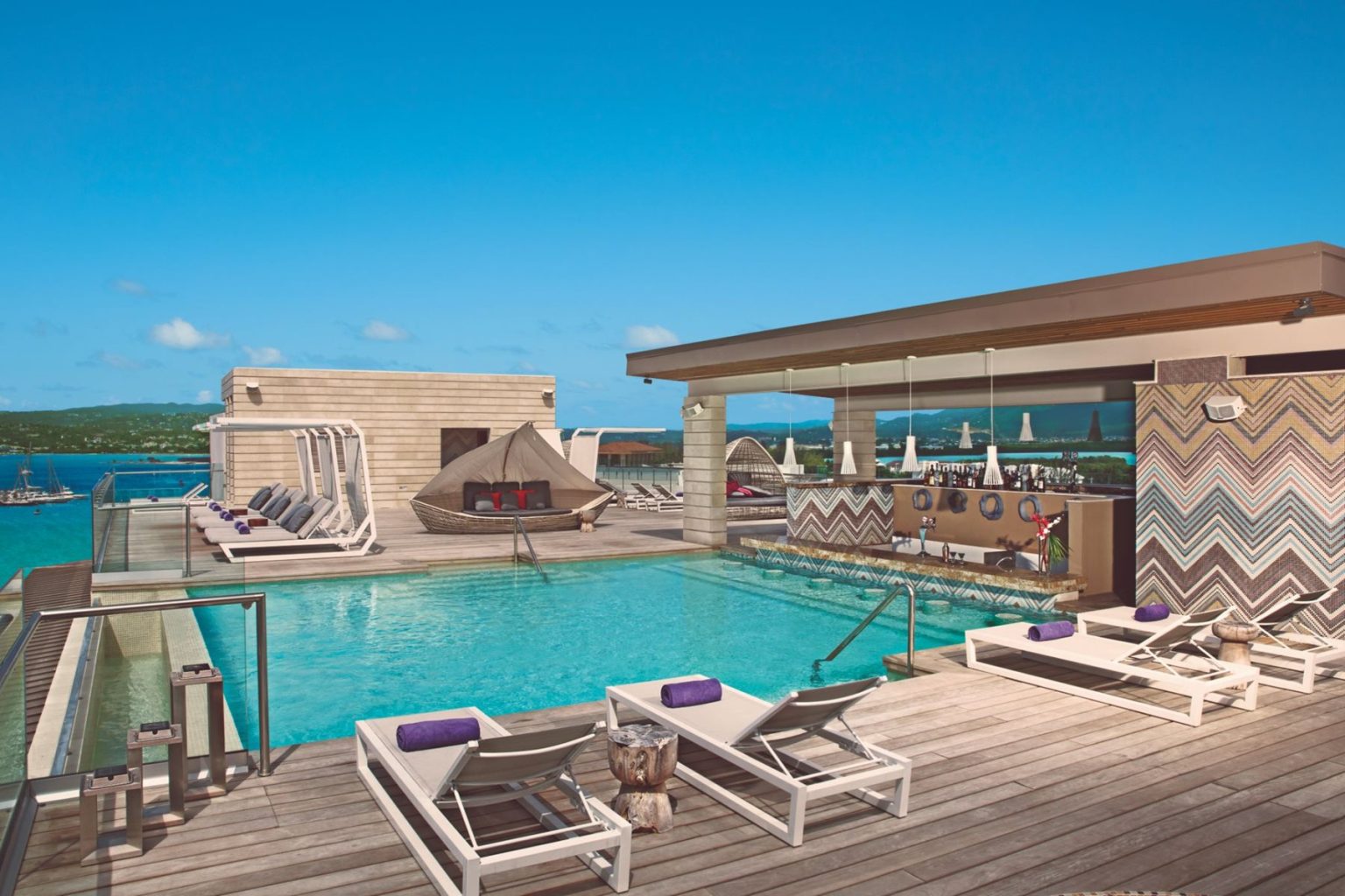 Best Party Resorts: Caribbean 2026 Guide | #ExperienceTransat